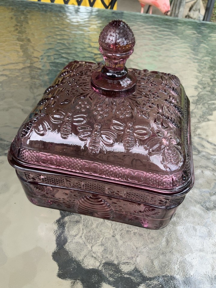 Vintage Tiara Indiana Plum Amethyst Glass Honey Bee Dish Box Lid Footed ...