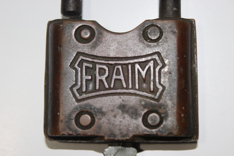 VINTAGE ANTIQUE FRAIM BRASS PADLOCK With KEY 3" Tall 2" Wide ...