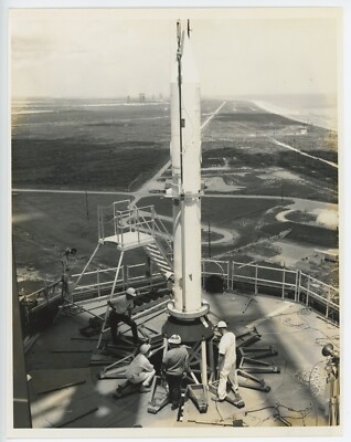 NASA, LAUNCH ESCAPE SYSTEM BEING MATED? PLATFORM PAD 37, 8X10 REPRINT ...
