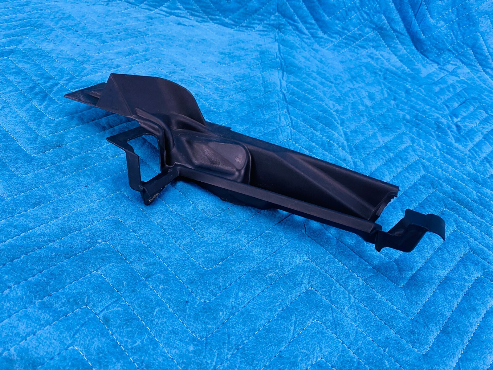 BMW Intake Manifold Housing Cover Driver Side 64316939721 OEM | eBay