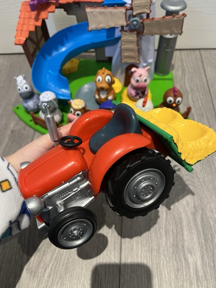 Hasbro Weebles Weebledown Farm with 8 Weebles & Wobbily Tractor | eBay UK