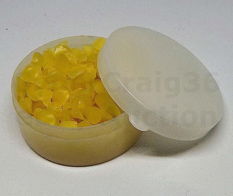 YELLOW MAGICIAN'S WAX PELLETS BITS FOR INVISIBLE THREAD CARDS, COIN ...