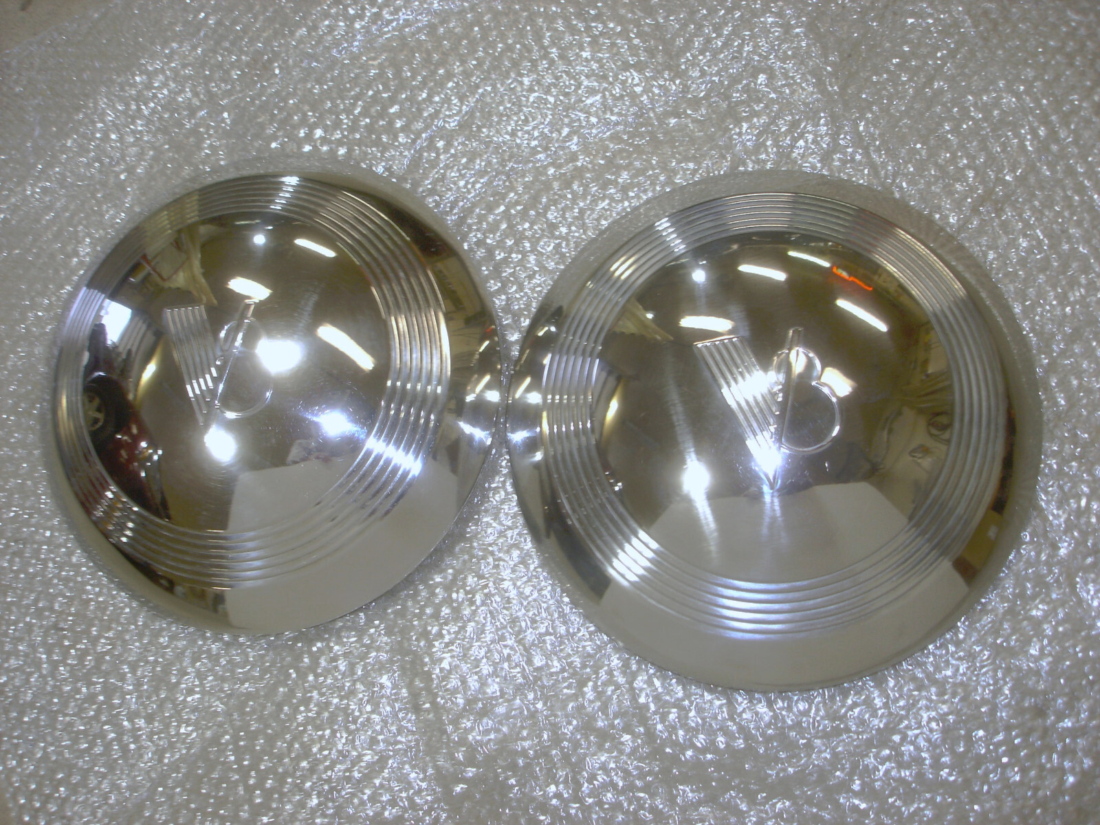 1940 - 41 Ford V8 Hubcap Dog Dish 2 PC. Wheel Cover Centers / 8 " INNER ...