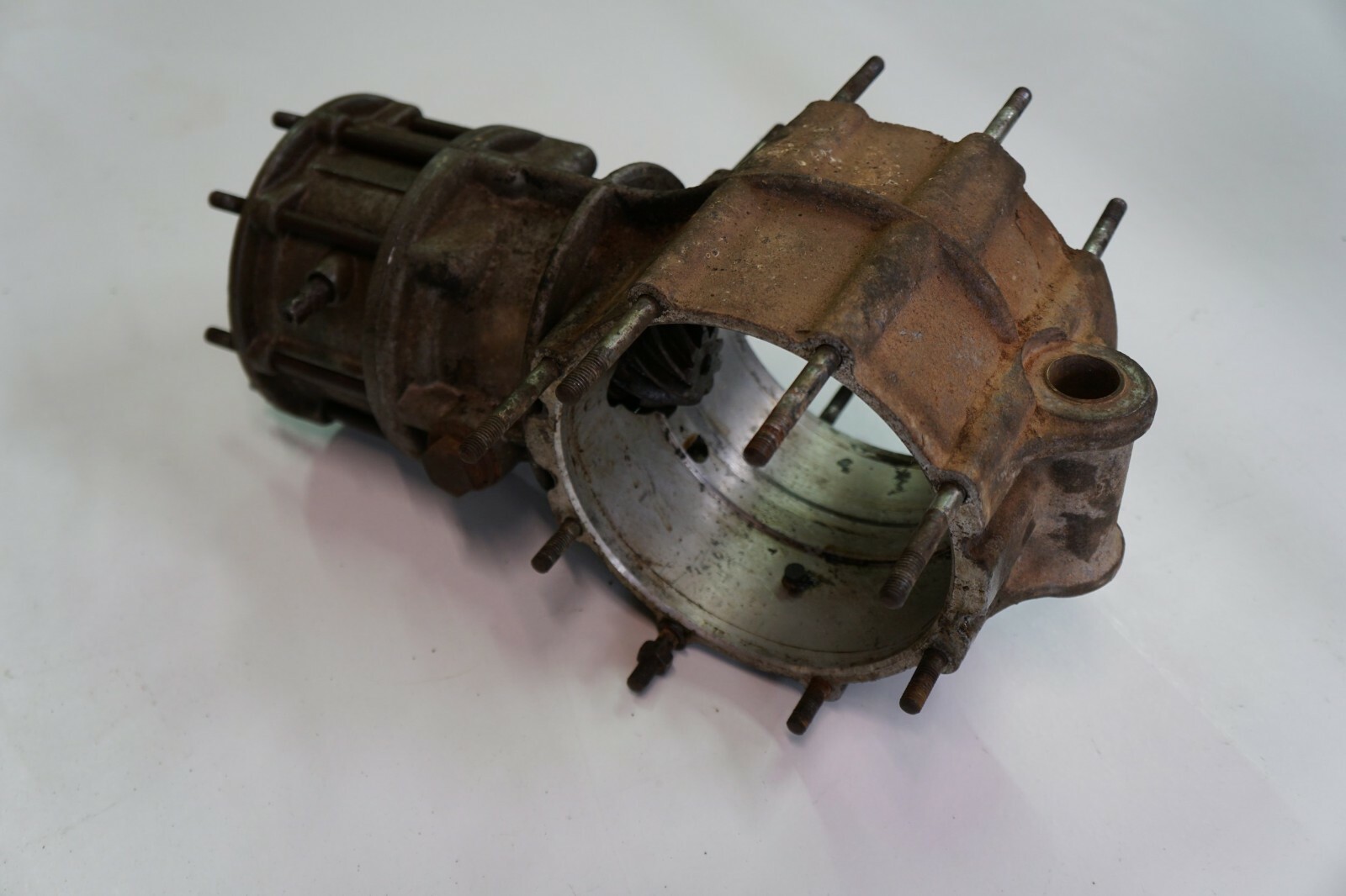 Housing front for Differential Steyr Puch Haflinger | eBay