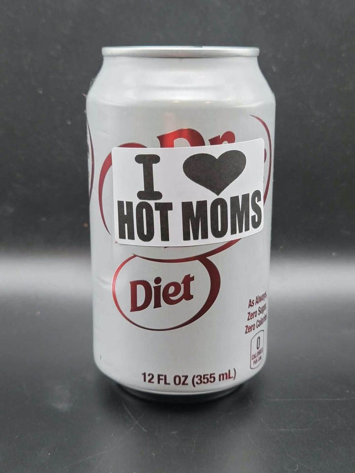 50PCS "I LOVE HOT MOMS " Stickers Gag prank sticker label bulk cougar ...