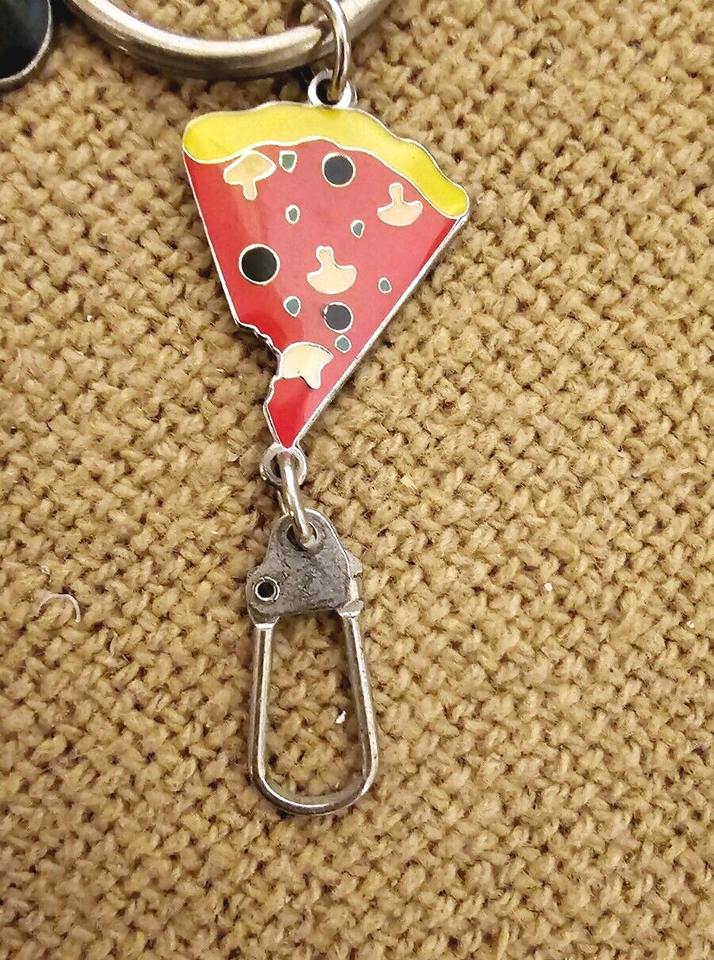 Vintage Disney KeyChain Clip Mickey Mouse Chicago Pizza Windy City Key ...