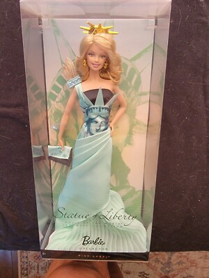 STATUE OF LIBERTY BARBIE DOLLS OF THE WORLD LANDMARK COLLECTION PINK ...