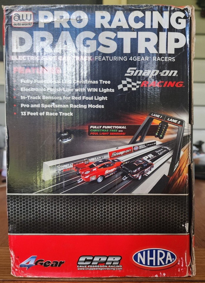 Snap-on Racing Auto World Pro Racing Dragstrip Electric Slot Car Track ...