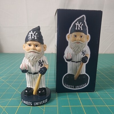 New York Yankees Universe Garden Gnome Limited Edition RARE SGA Not a ...