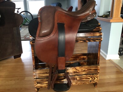 Orthoflex Cutback Endurance,Trail and Pleasure Saddle (Seat 17.5") With ...