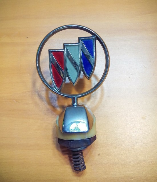 1992 - 1995 BUICK ROADMASTER HOOD ORNAMENT 60781 Chrome 92 93 94 95 OEM ...