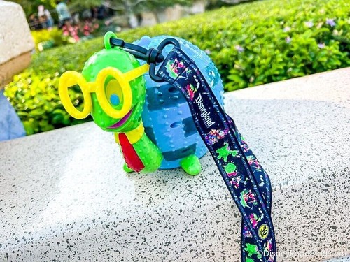 Disney Electrical Parade Light Up Turtle Sipper. Official, Sealed | eBay