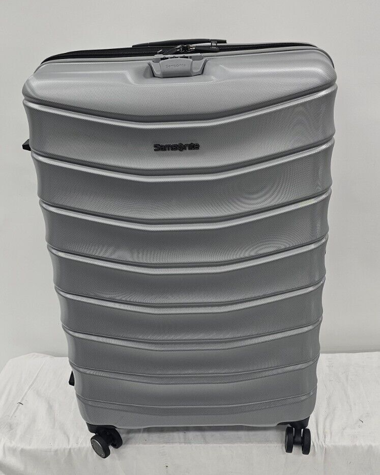 Samsonite Amplitude 20" and 27" Amplitude Hardside Luggage Set 2 Piece ...