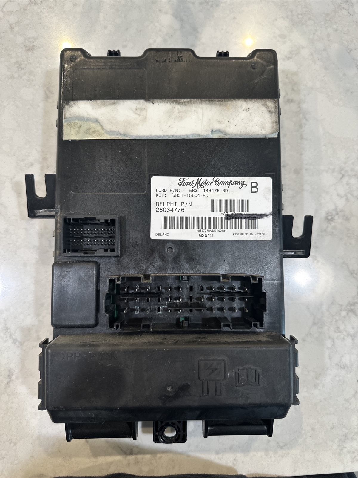 2005 FORD MUSTANG FUSE BOX POWER BODY MODULE INTERIOR BCM FUSEBOX 5R3T ...
