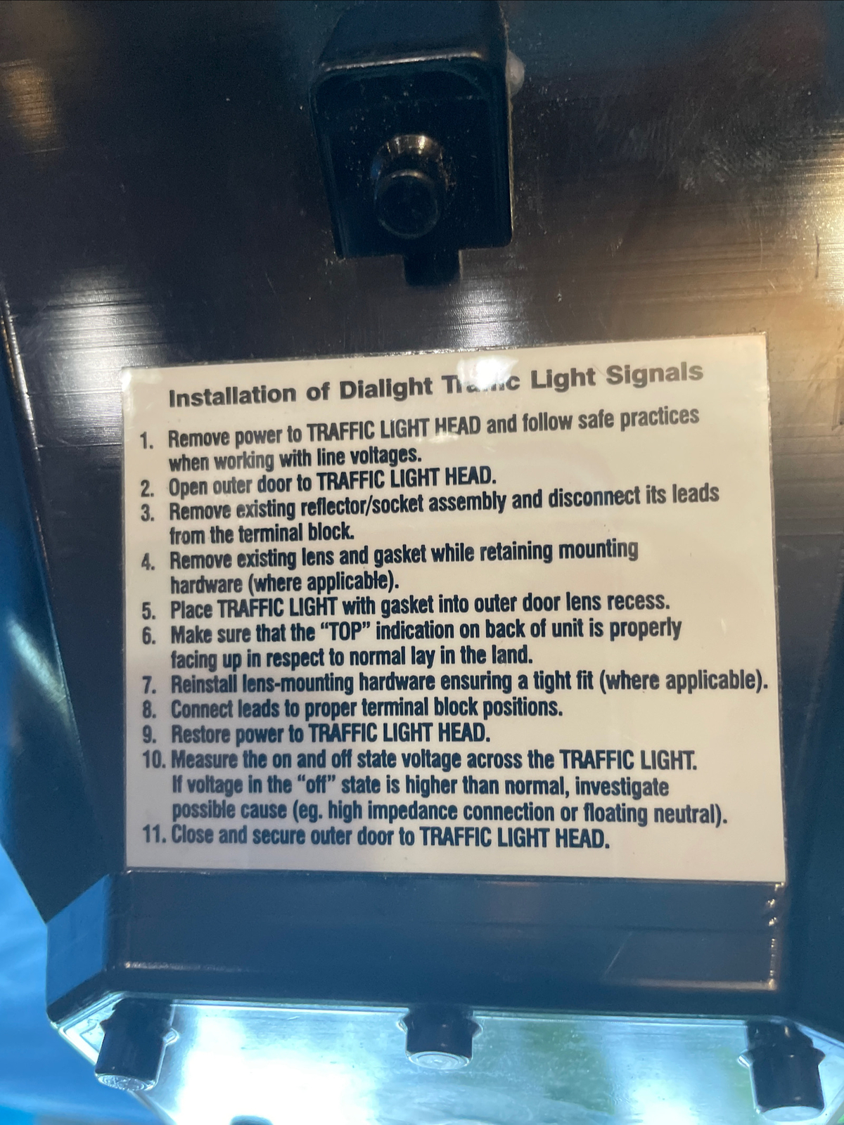 Dialight 12” Green Traffic Signal Light 433-2270-001xl 120 VAC 60 Hz ...