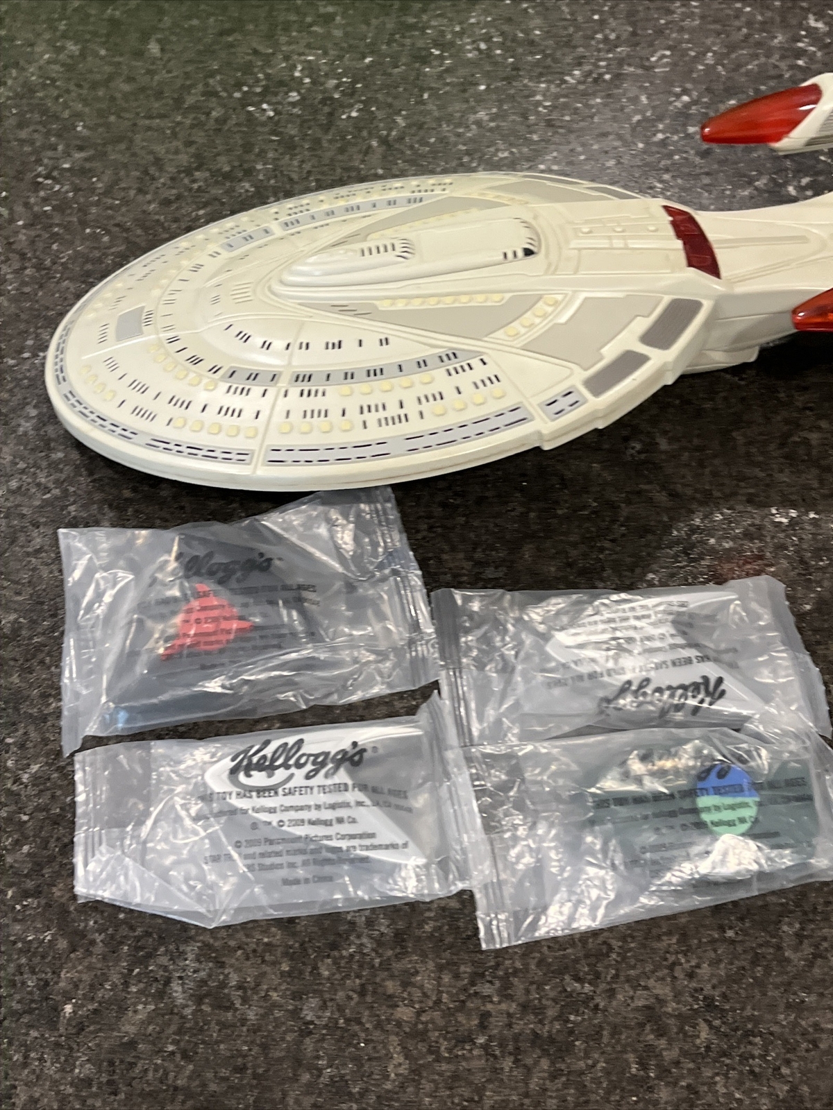 Star Trek Badges Klingon Romulan Star Fleet 2009 Kellogg's NOS Unopened ...