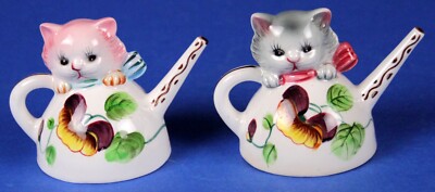 Vintage Pink & Blue Cat Kitten in Watering Cans PY Japan Salt & Pepper ...