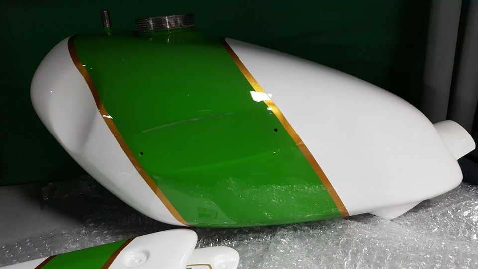 OSSA MICK ANDREWS GAS TANK PAINT AND DECALS OSSA MAR PETROL TANK NEW ...
