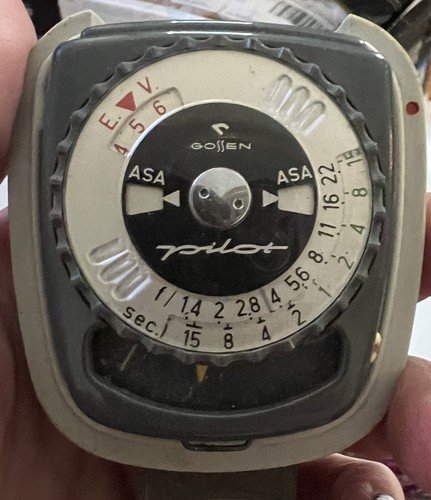 Gossen Pilot compact incident light meter in case | eBay