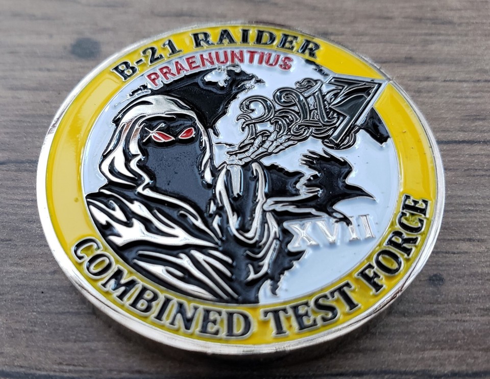 **NEW* B-21 Raider Stealth Bomber 1.5" Challenge Coin Northrop Grumman ...
