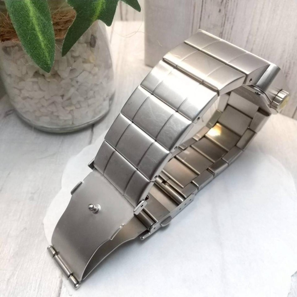 Nixon Square Men's Watch Quartz 10 ATM Water Resistant Working ...