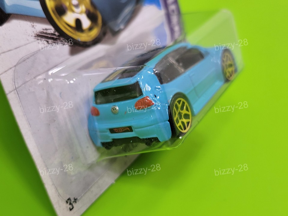 Hot Wheels HW SHOWROOM '13 ~ VOLKSWAGEN GOLF GTI (Light Blue) (177/250 ...