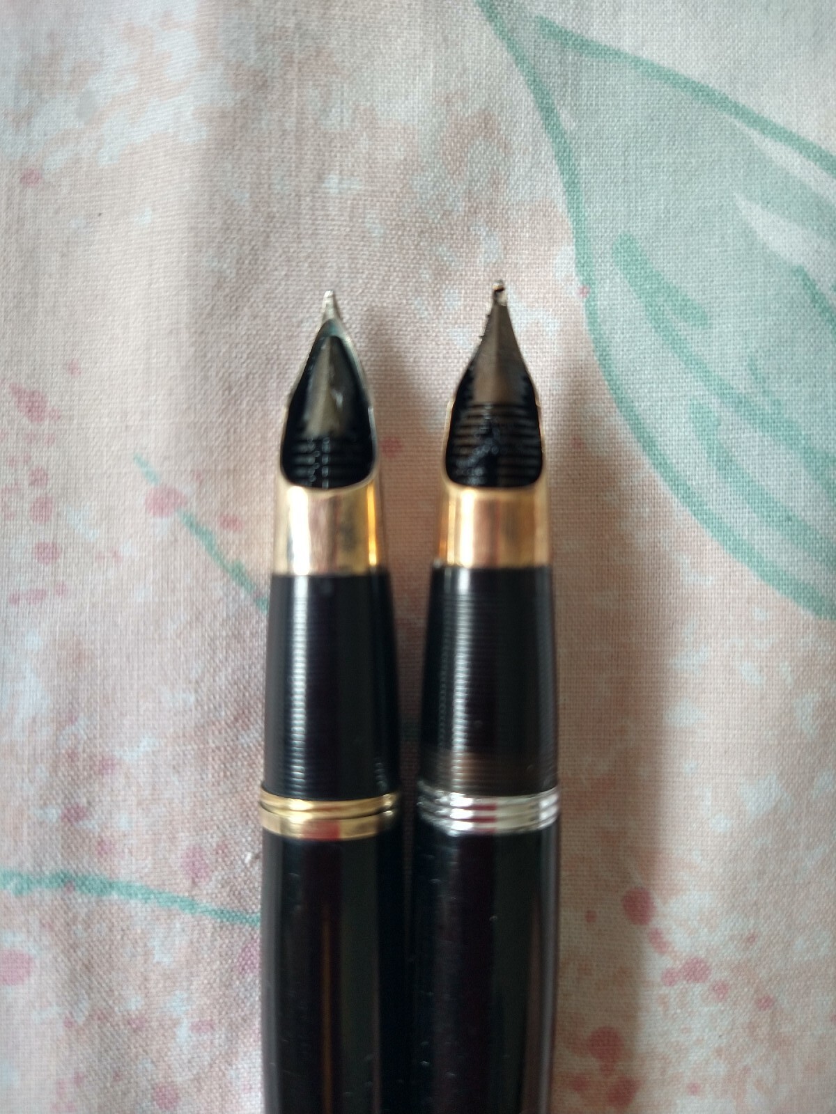 Lot Of 2 Sheaffer life Time Desk fountain Pens Fine & Medium Point 14k ...