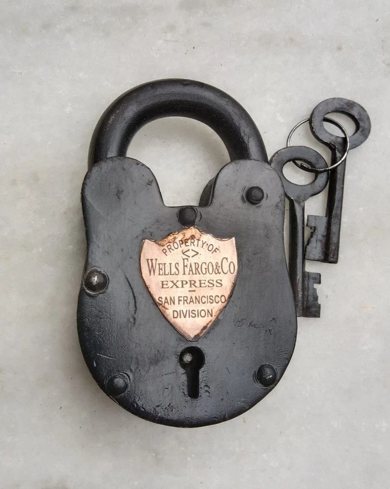 Antique Style Padlock 5'' Wells Fargo - Lock and 2 Key Old Vintage ...
