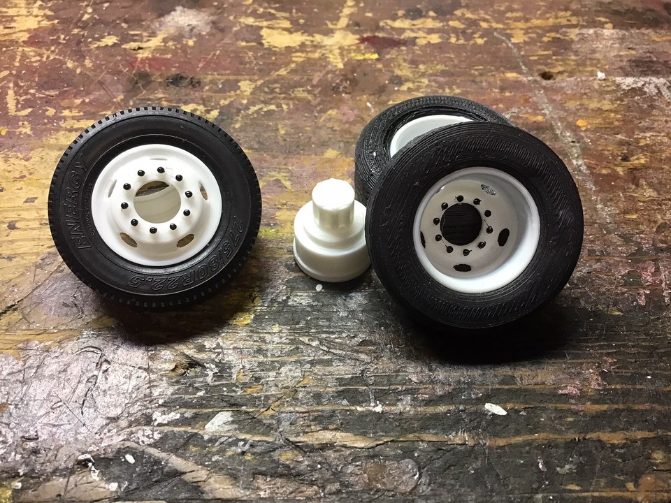 1/24 Scale Model Semi Truck 5-hole Front Bud Style Wheels. | eBay