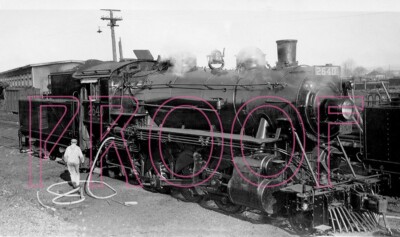 Canadian National Railways (CNR) Engine 2640 on maintenance - 8x10 ...