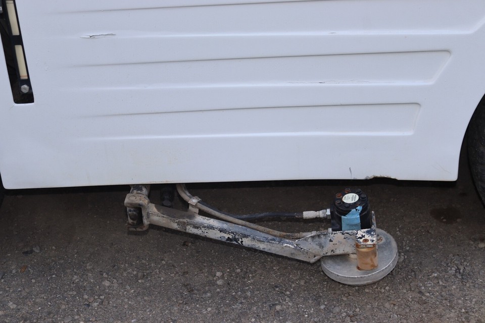 OLYMPIA ZAMBONI ICE RESURFACER PROPANE RUNS DRIVES | eBay