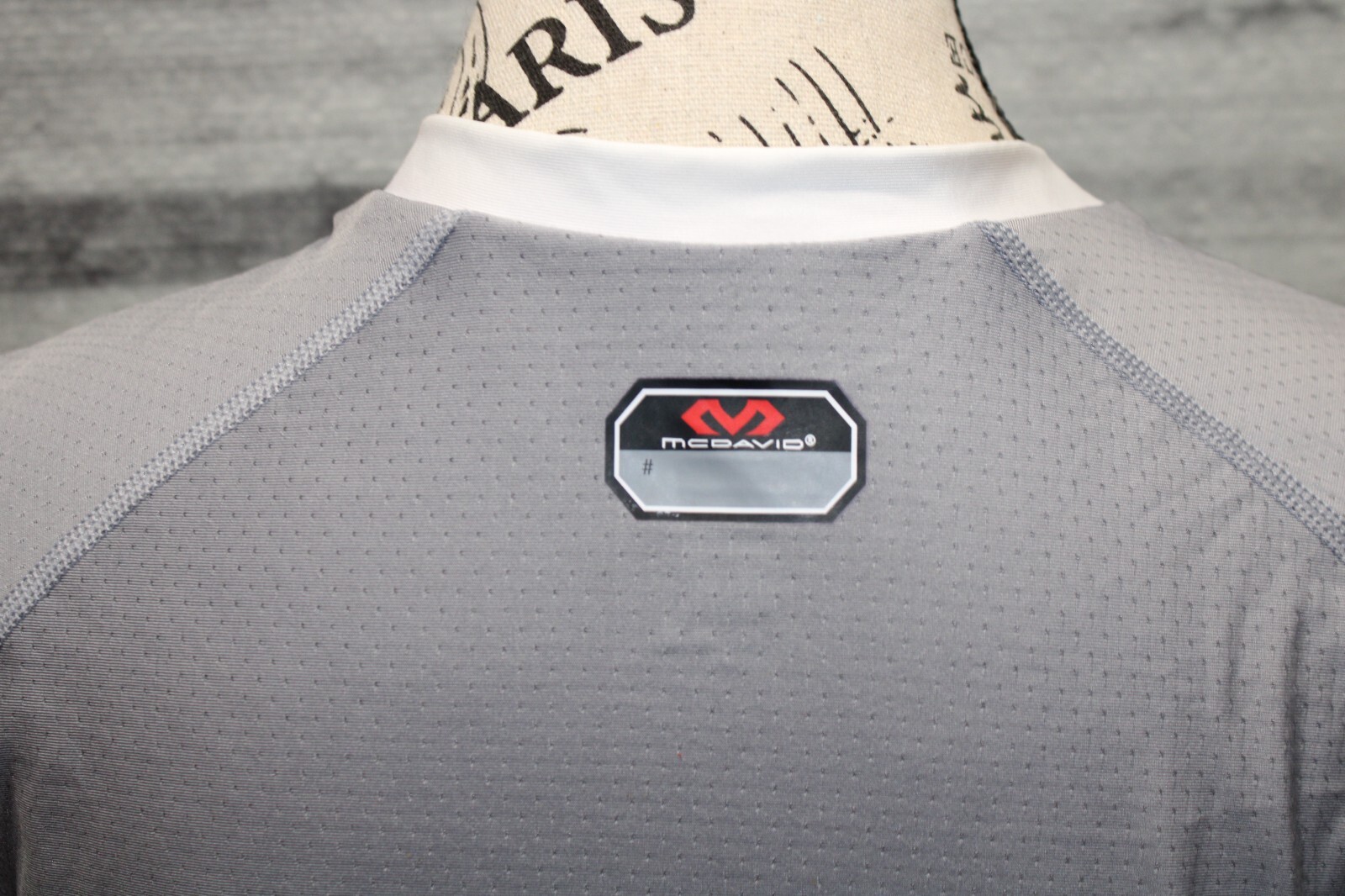 McDavid Hex pad Sternum Athletic Shirt Sleeveless Protector Tank Size ...