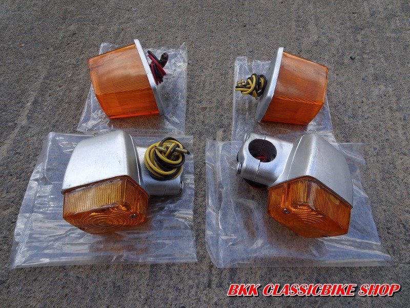 Honda C92 C95 CA95 C72 C77 CA77 Front and rear Turn Signal Winker set ...