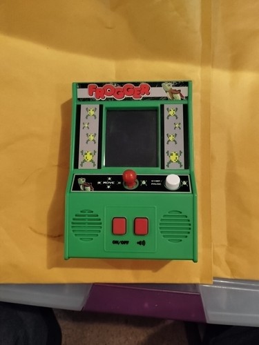 5# Frogger Mini Handheld Arcade Game by Konami #09550 *WORKS* | eBay