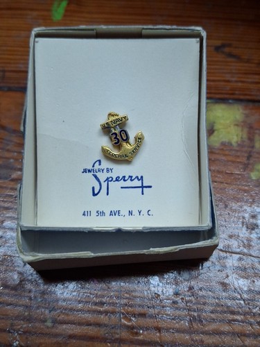 US Navy 30 Year Federal Service Award 1/10 10K Gold Filled Screw Back ...