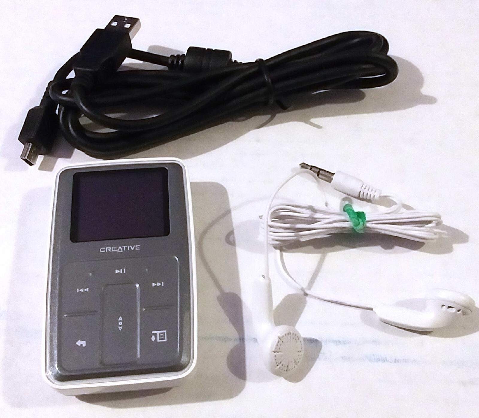 CREATIVE LABS ZEN MEDIA MP3 AUDIO PLAYER 8GB DAP-MD0007 MICROPHOTO + 2 ...