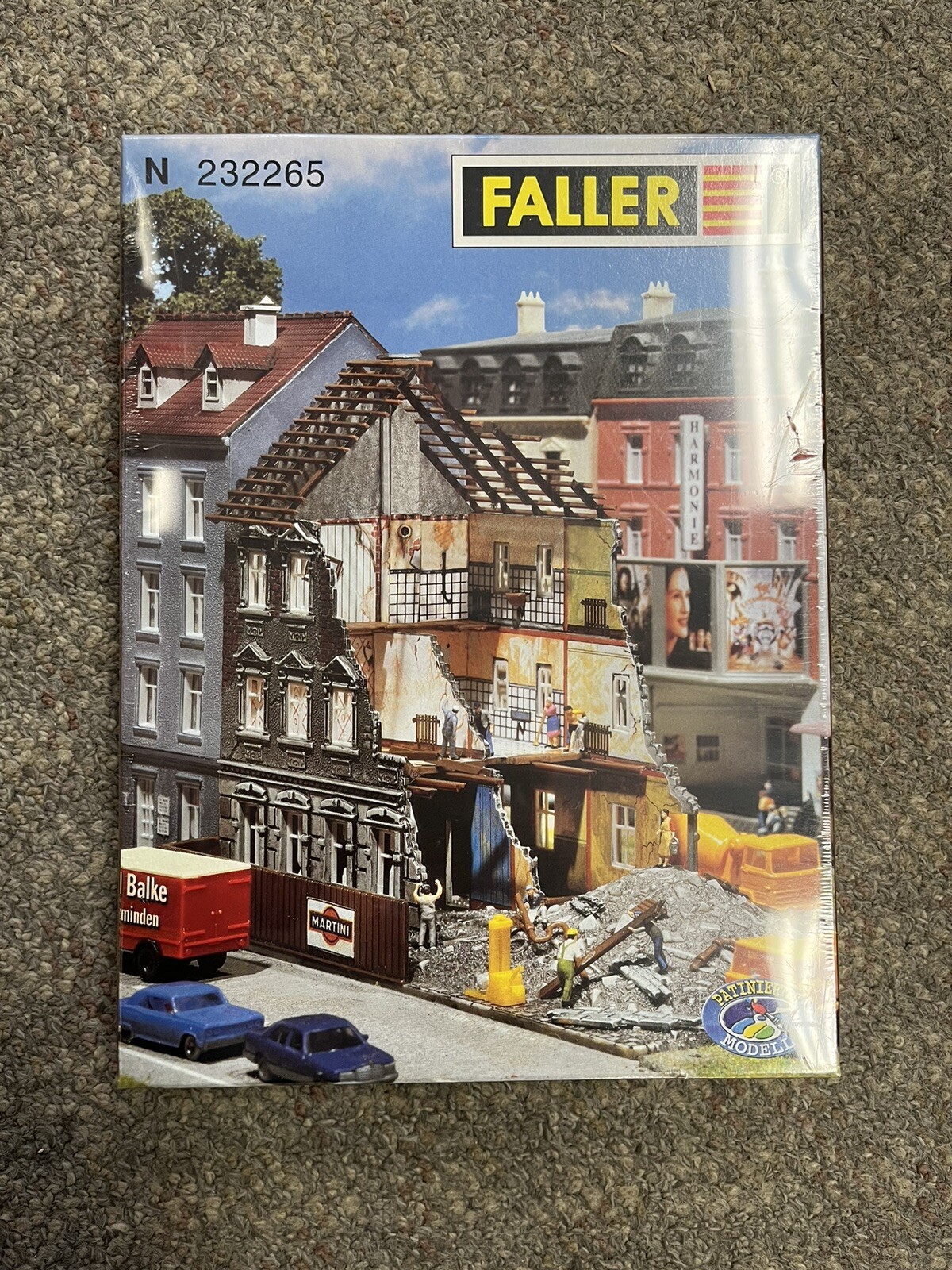 + Faller N Scale 232265 Town House Under Demolition Plastic Kit Sealed ...
