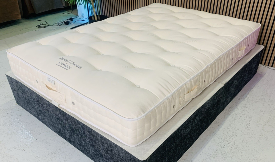 Vispring Hotel Classic 4FT6 Double Mattress Season-turnable Mattress ...