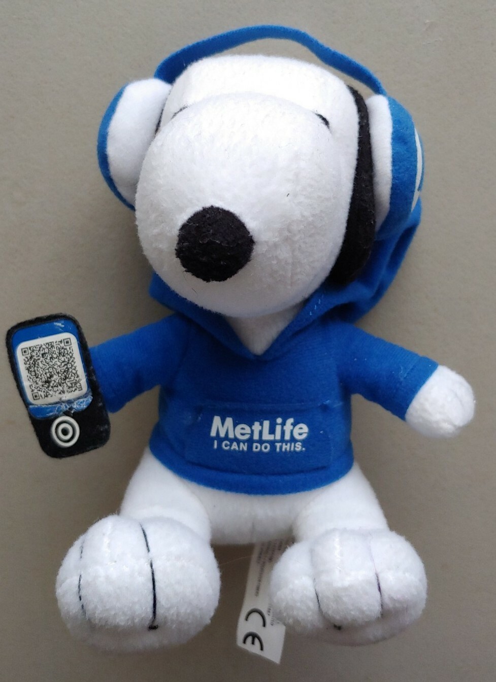 Metlife Peanuts Worldwide Snoopy With Hoodie Headphones Phone Plush Toy ...