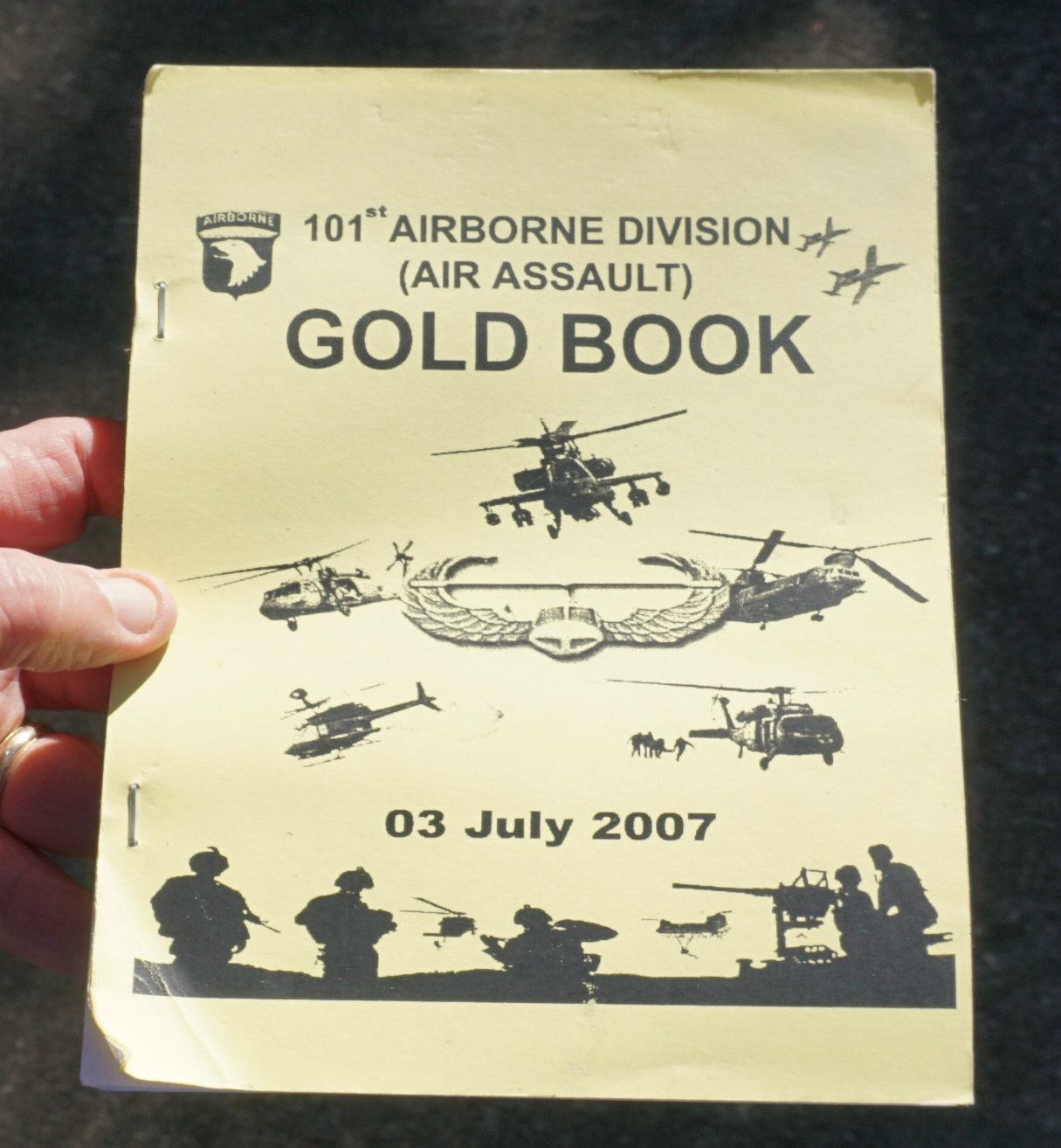 101st Airborne Division GOLD BOOK dater 2007 (G4 Bin) | eBay