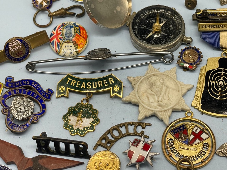Large Group of Vintage Army Badges, Medals, Medallions, Compass, Pin ...