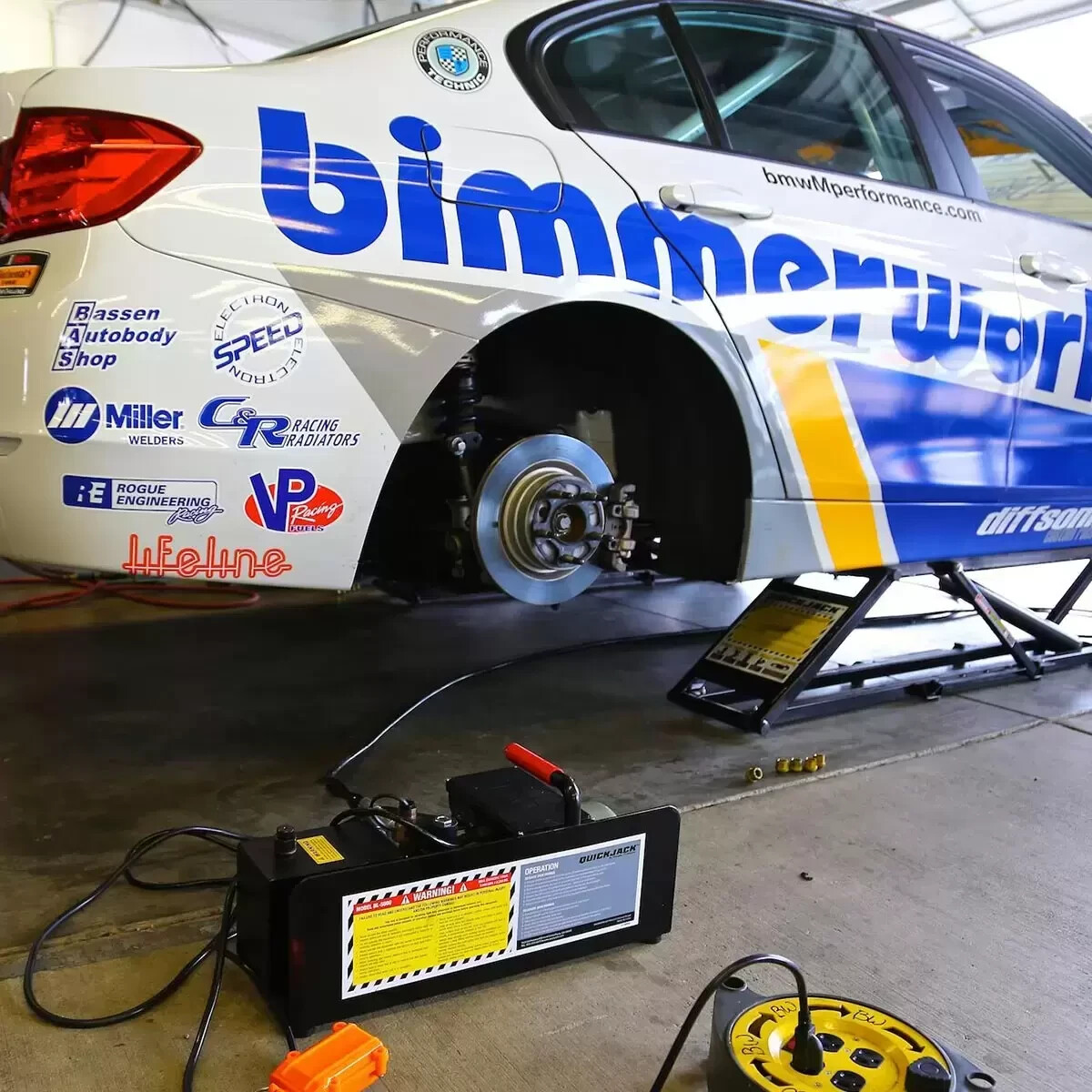 QuickJack Portable Automatic Car Lift System Jack 1,587kg Capacity ...