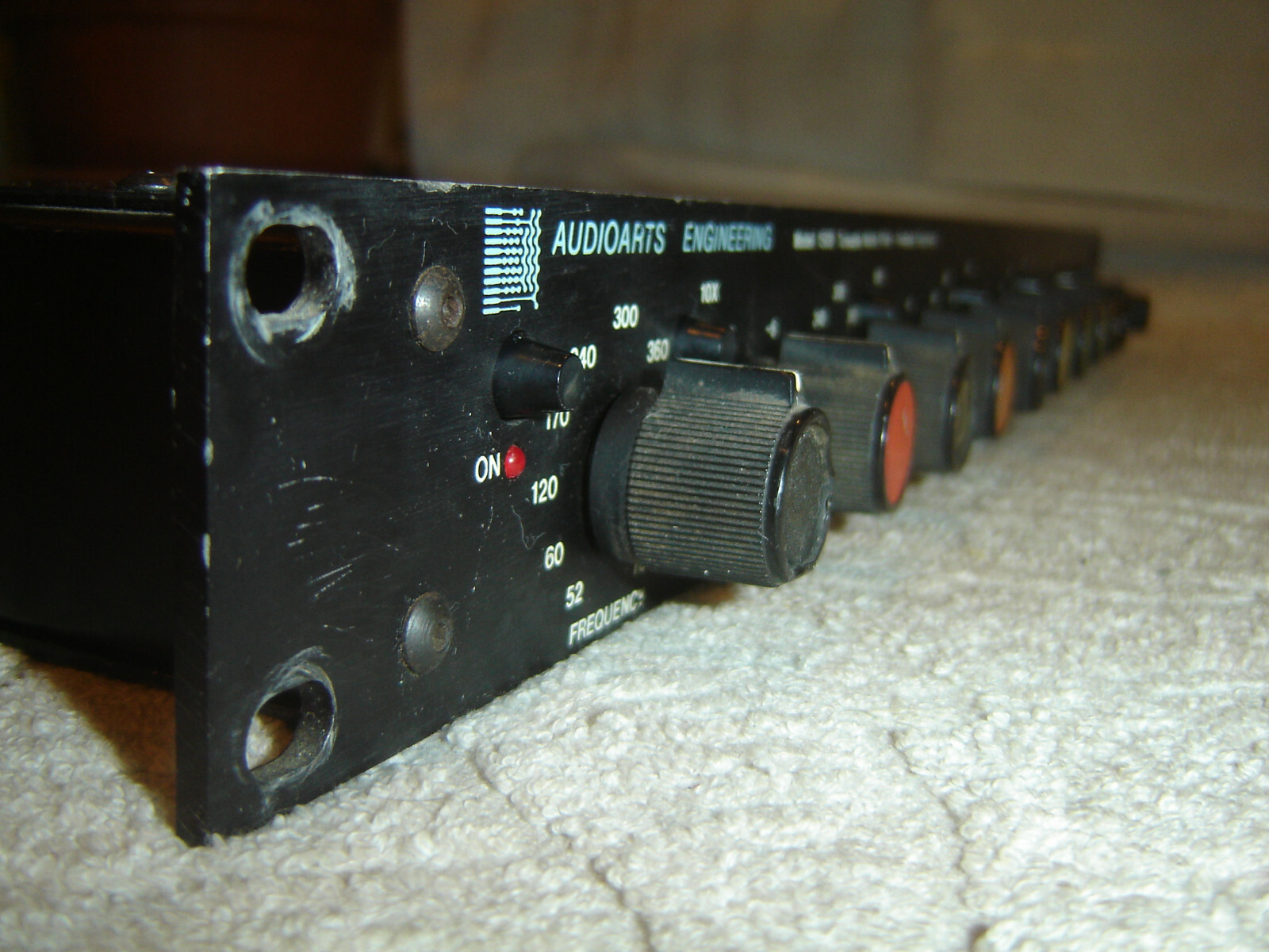 Audioarts 1500 Parametric 5 Band Tunable Notch Filter Equalizer Eq ...