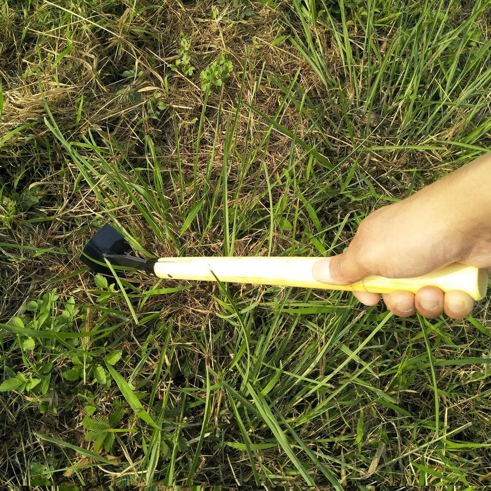 Triangle Hoe,Hand Plow Hoe with Carbon Steel Blade and Wood Handle for ...