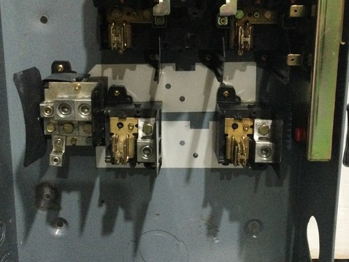 Square D D224NRB 200 Amp 240VAC Fusible Disconnect Single Phase Nema3R ...