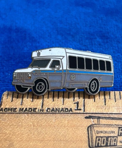 STCUM - STM Société Transport Montreal Logo Bus Adapted Transport Lapel ...