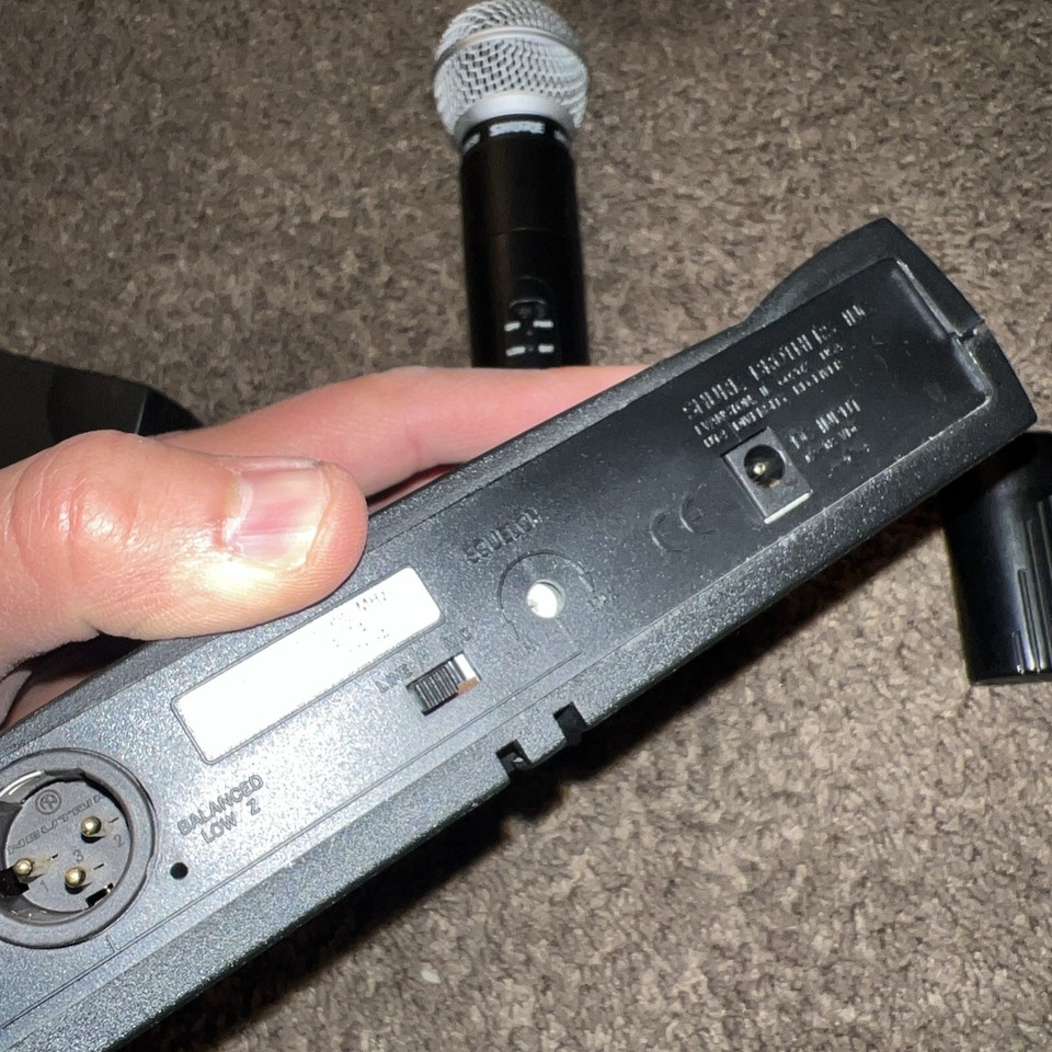 SHURE UT4 Receiver, UT1-TC WIRELESS TRANS, SM58 UT2 Wireless MIC UHF ...