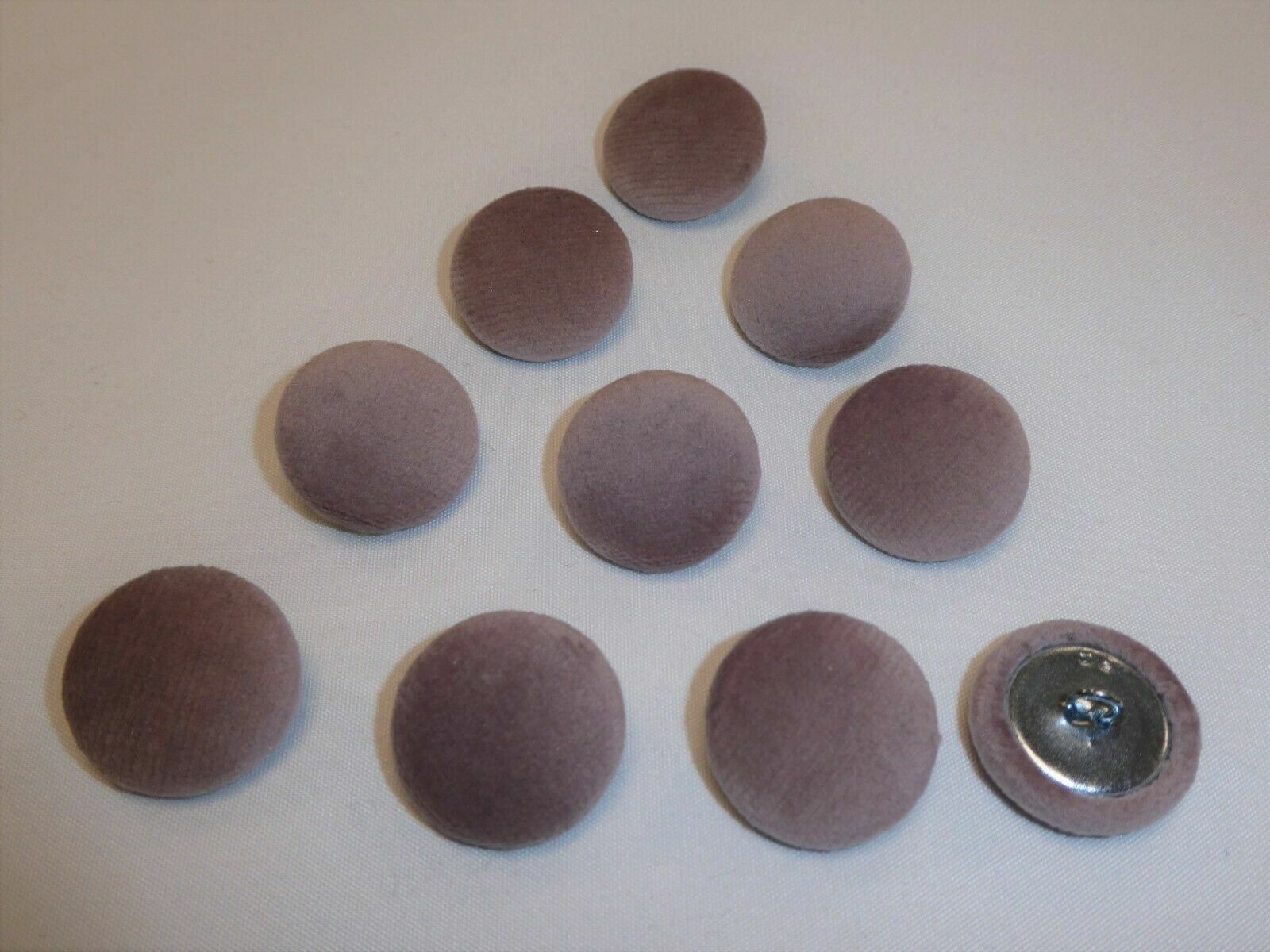 PLUSH VELVET COVERED UPHOLSTERY FURNISHING BUTTONS in 28 COLOURS - Size ...