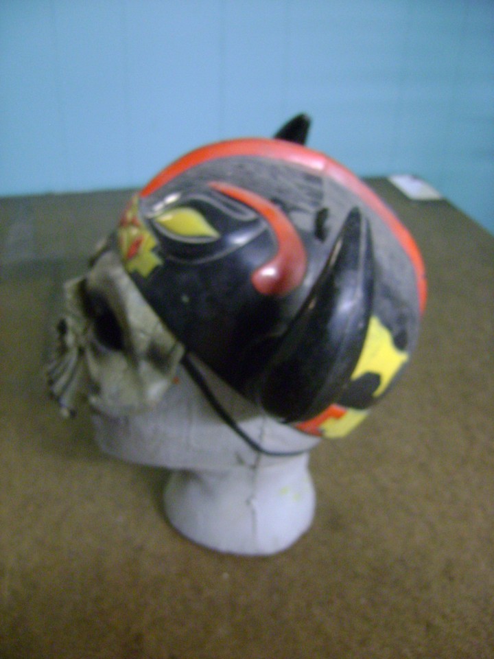 HALLOWEEN PROP HAUNTED HOUSE VIKING SKULL MASK & SLEEVE CUFFS COMBO ...