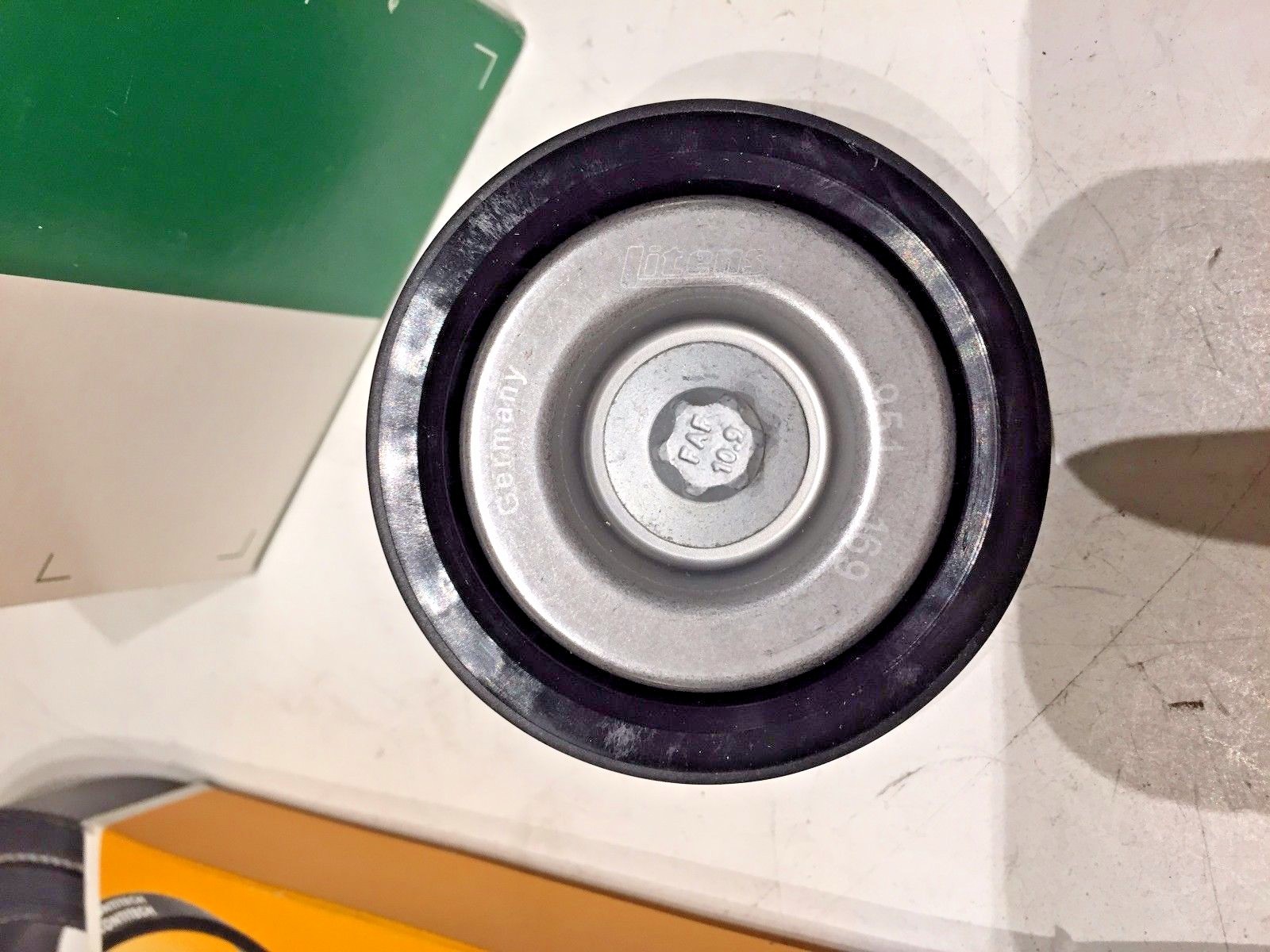 Mercedes Benz Engine Drive Belt Idler Pulley + Drive Belt 2722021019 ...